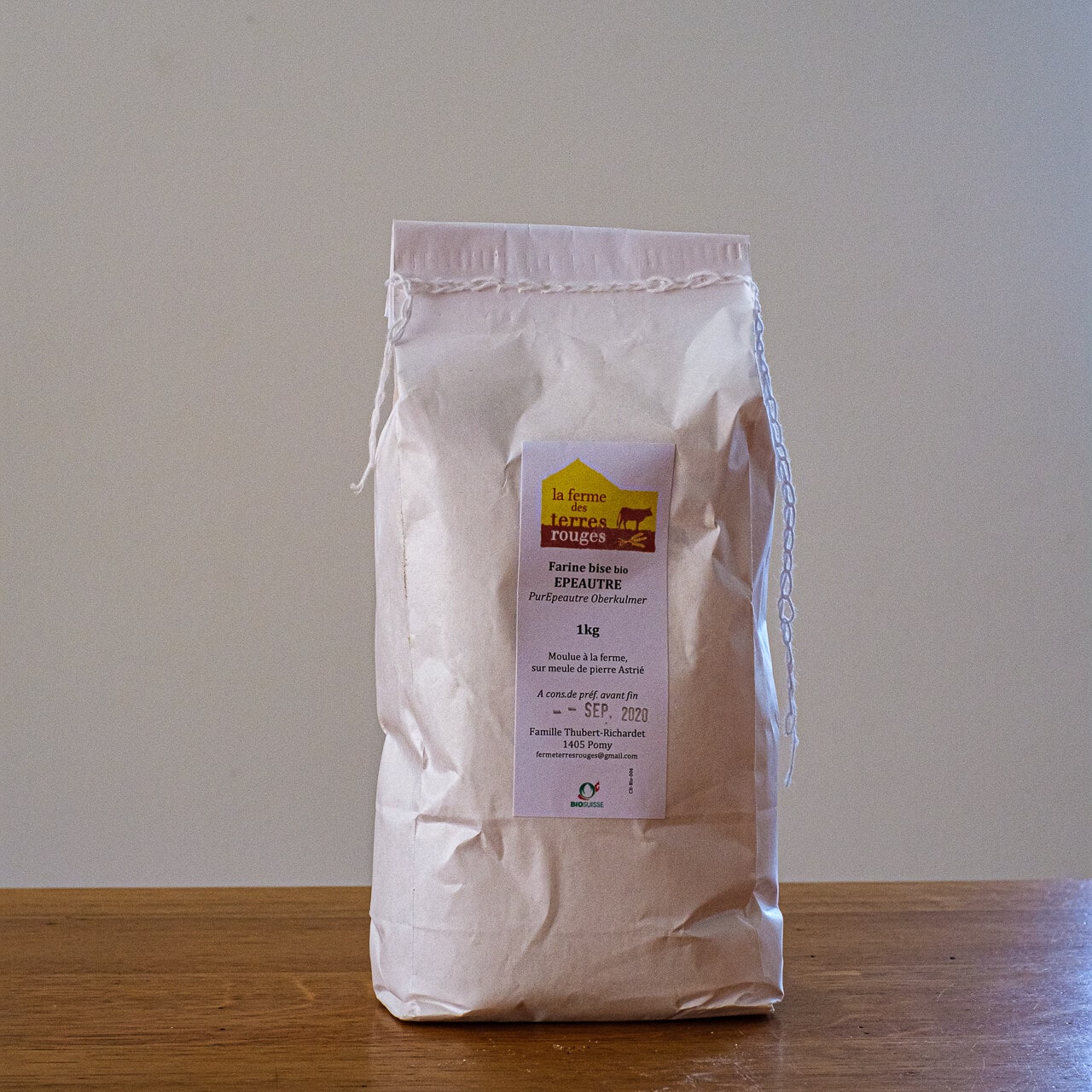 Farine bise d'épeautre bio - La ferme des Terres Rouges